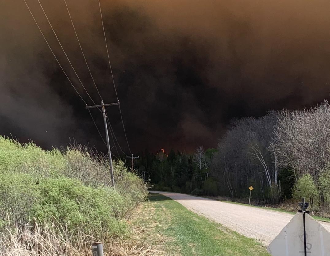 Manitoba Hydro evacuating generating stations in wildfire zone